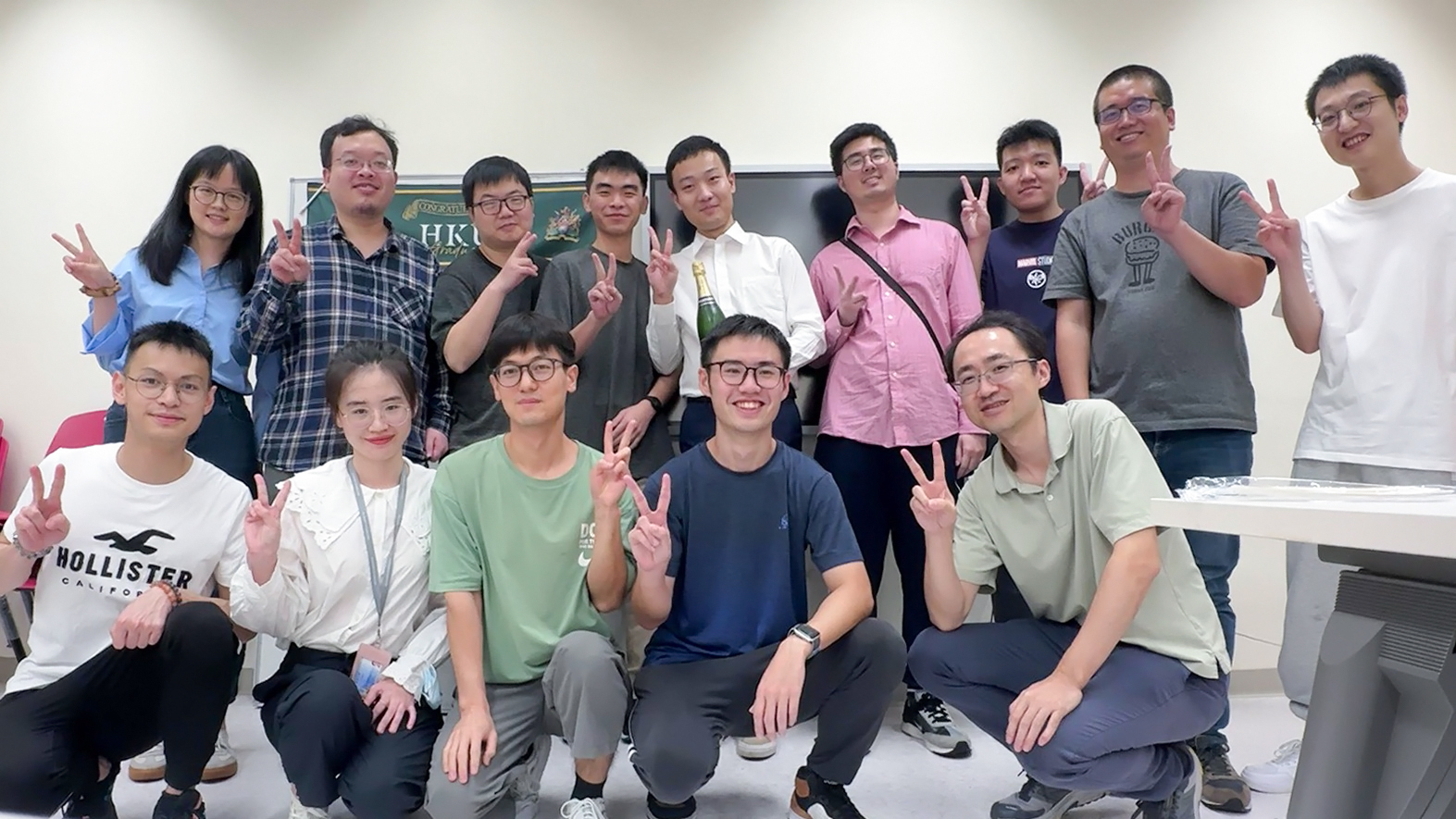 Group photos in lab – Wanglab