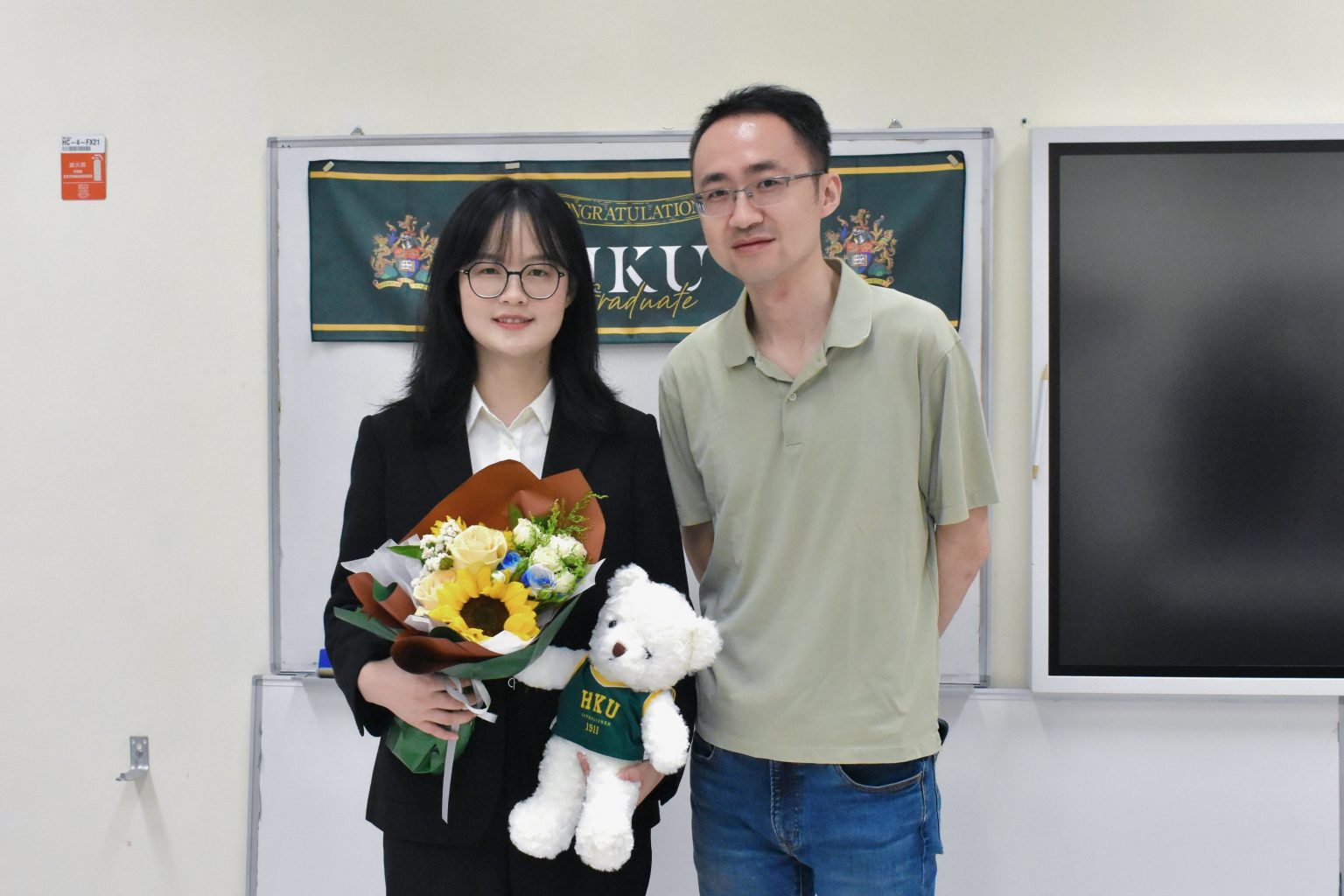 Group photos in lab – Wanglab